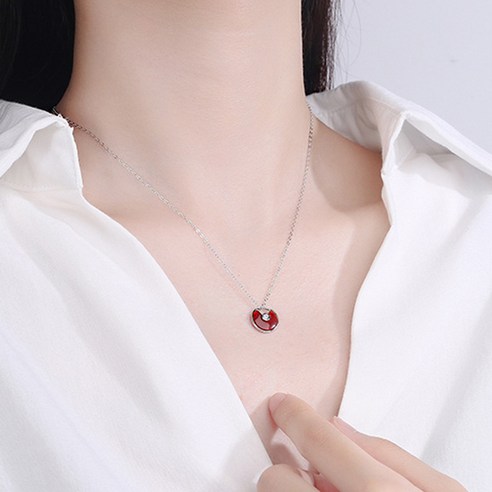 KORELAN S925 실버 세련된 분위기 호신부 여성용 붉은 오닉스 평안 부적 쇄골 패션목걸이 - 가격 변동 추적 그래프 - 역대가